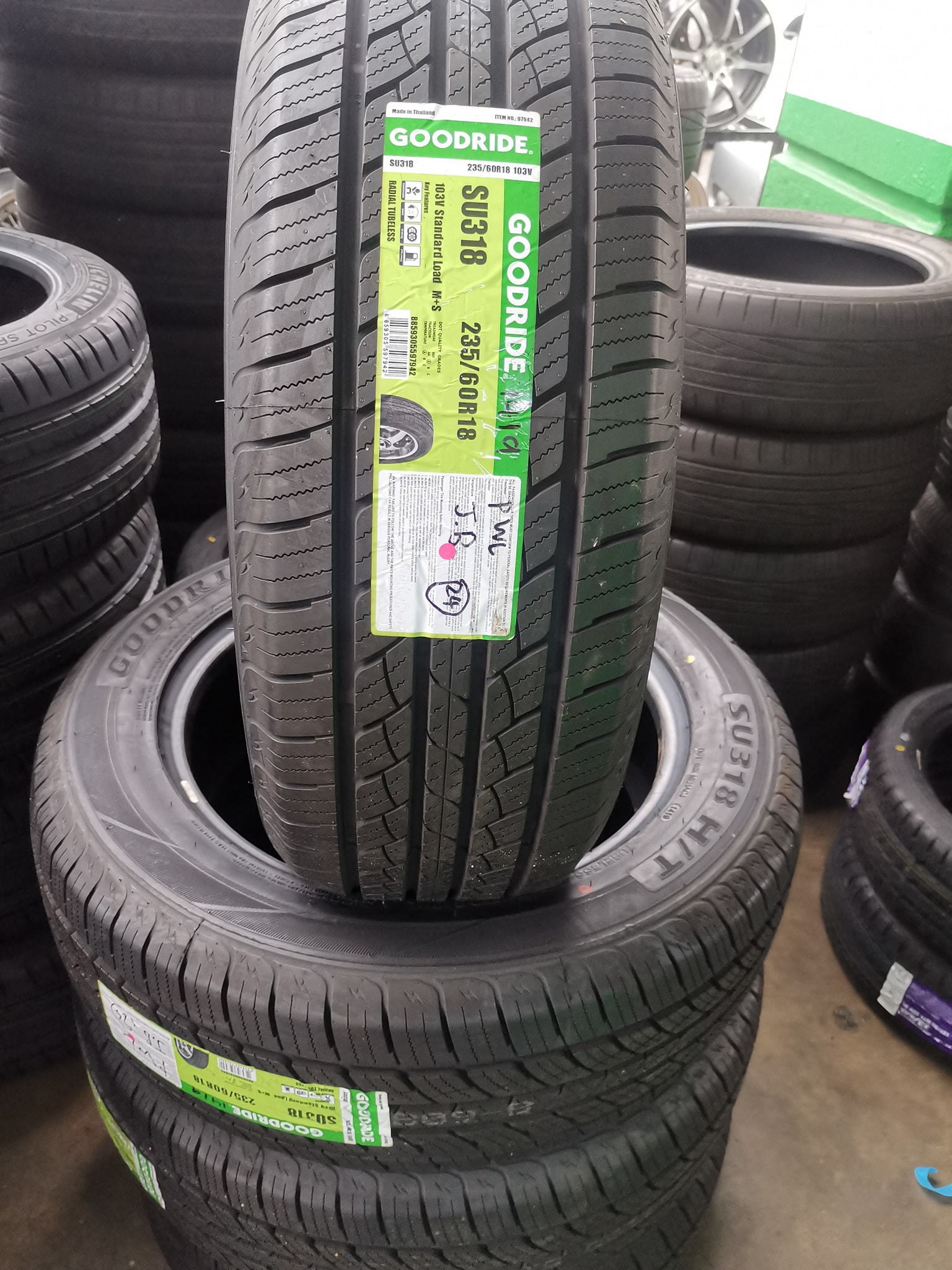 Pneu Auto GOODRIDE 235/60R18 - Wadan Loja